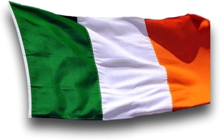 Unraveling the Threads of History: The Story Behind the Irish Flag ...